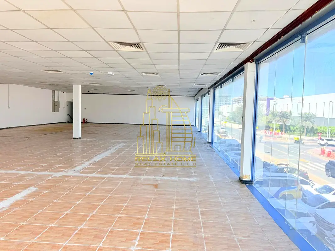 Office: Premium Office | Amazing Layout | Prime Location | dubizzle Dubai