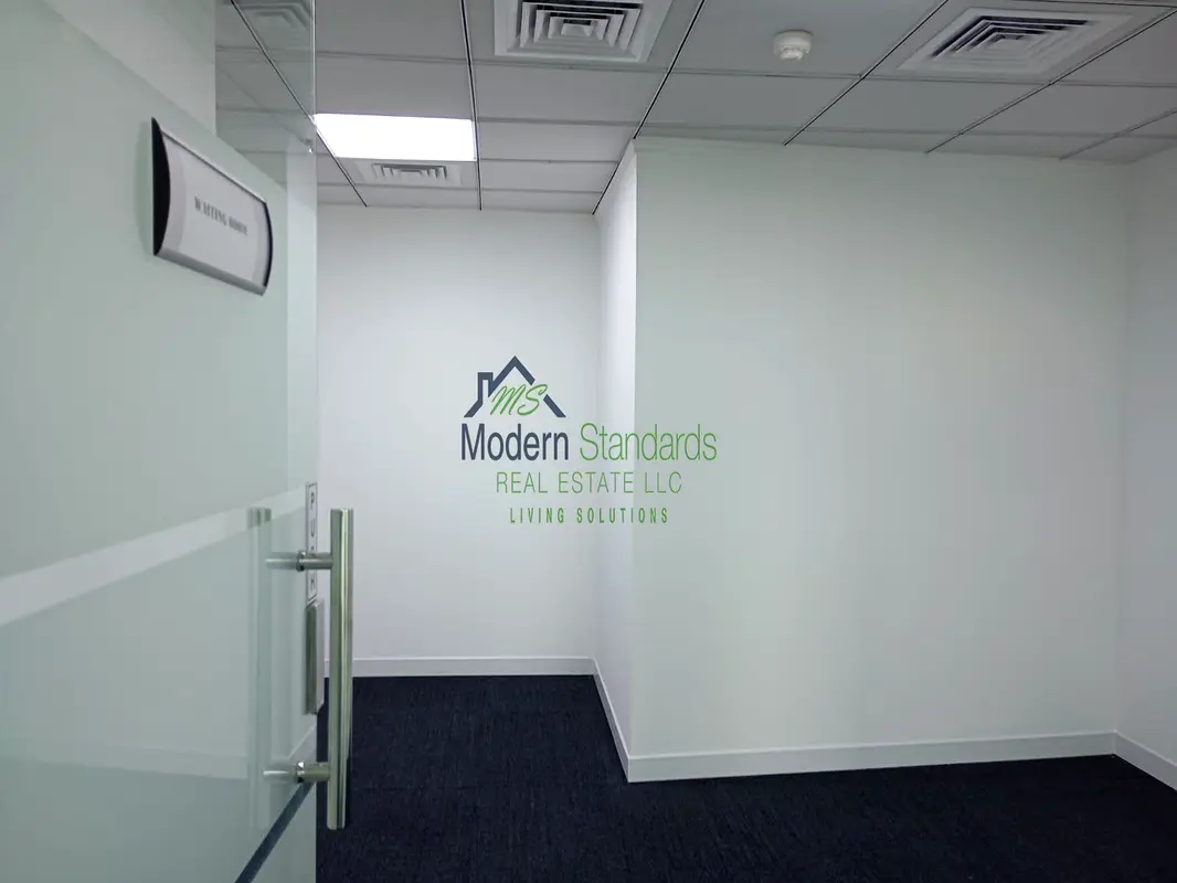 Office: High-Floor Office with Burj Khalifa & Canal View | Binary Tower ...