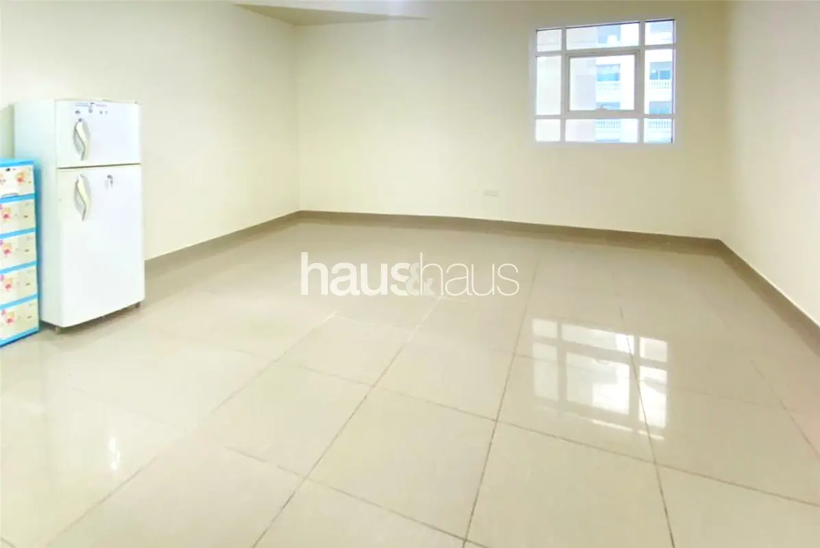 Apartment: Vacant | Pool View | 2 Bed Spacious layout | dubizzle Dubai