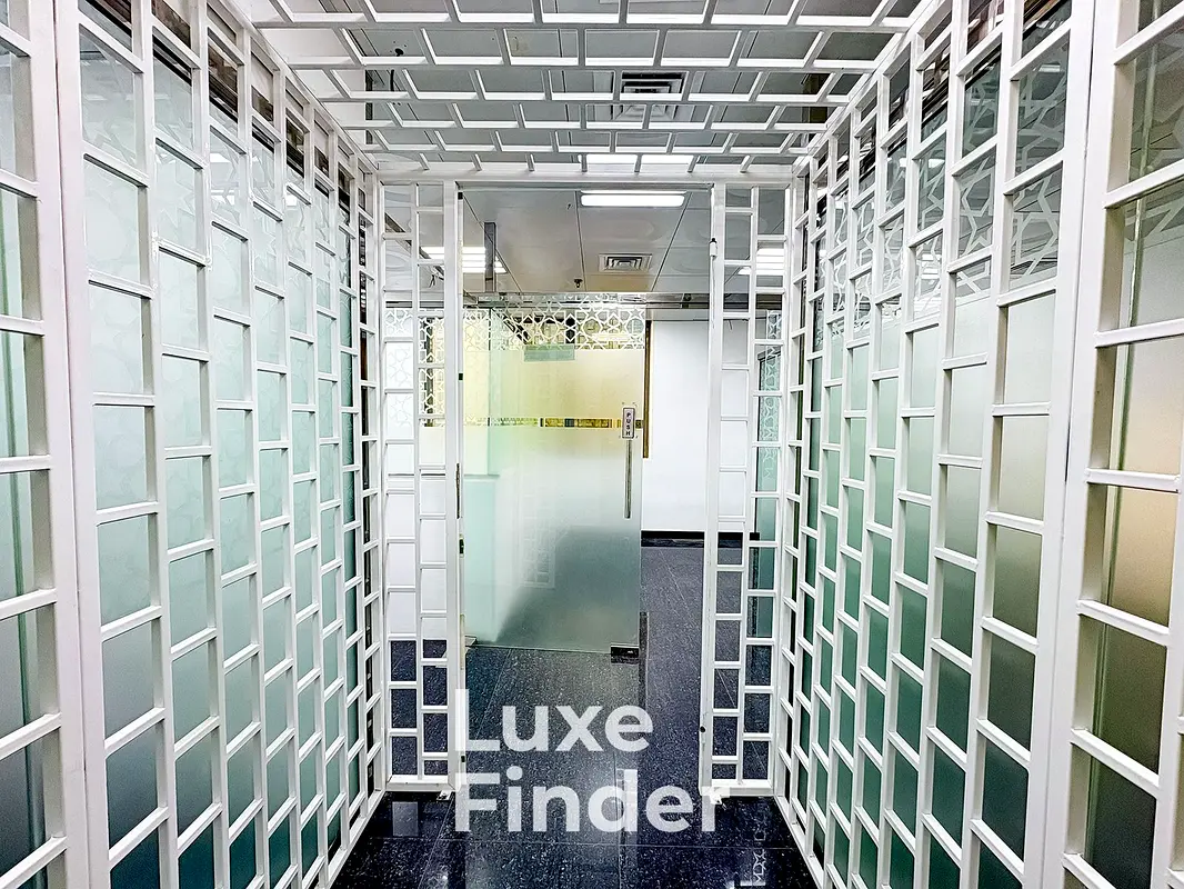 Office: Hot Deal Office | Premium Fitted | Vacant Now | dubizzle Dubai