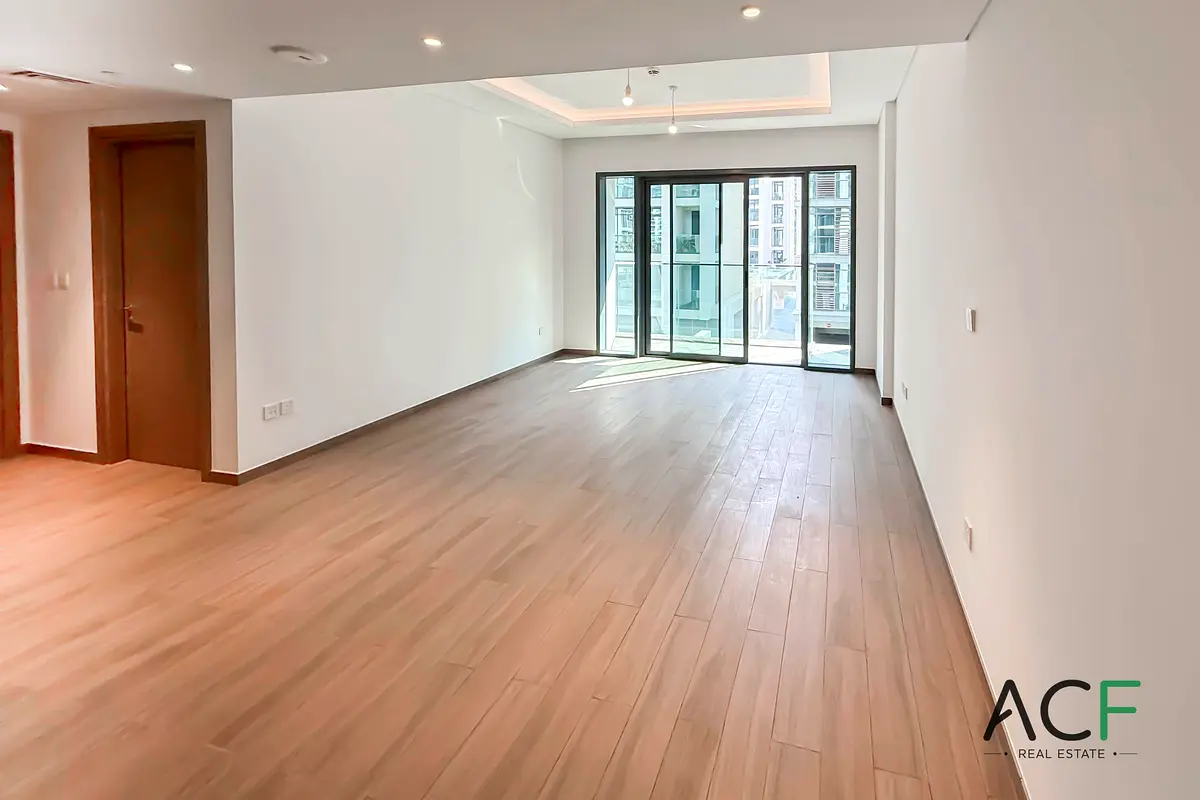 Apartment: Burj Khalifa View | Brand New | Large Layout | dubizzle Dubai