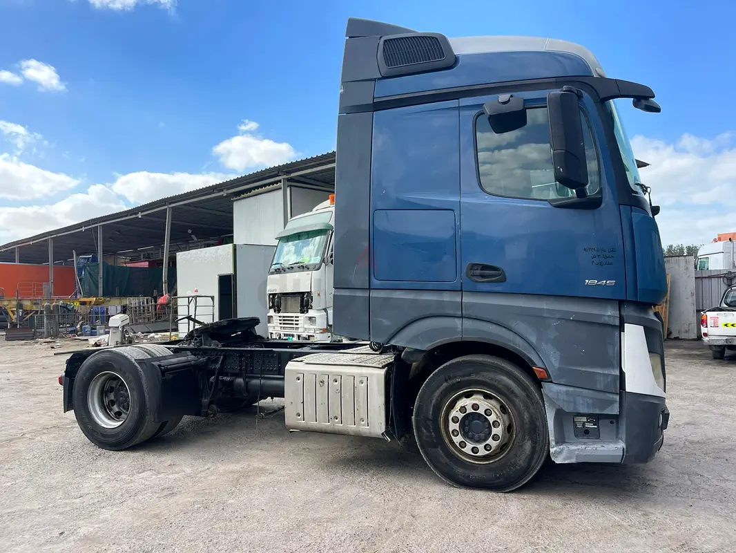2015 Mercedes-Benz Actros 1845LS 4x2 S/A Sleeper Truck Tracto | dubizzle