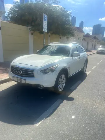 Used Infiniti FX45/FX35 With Alloy Wheels for Sale in UAE | dubizzle