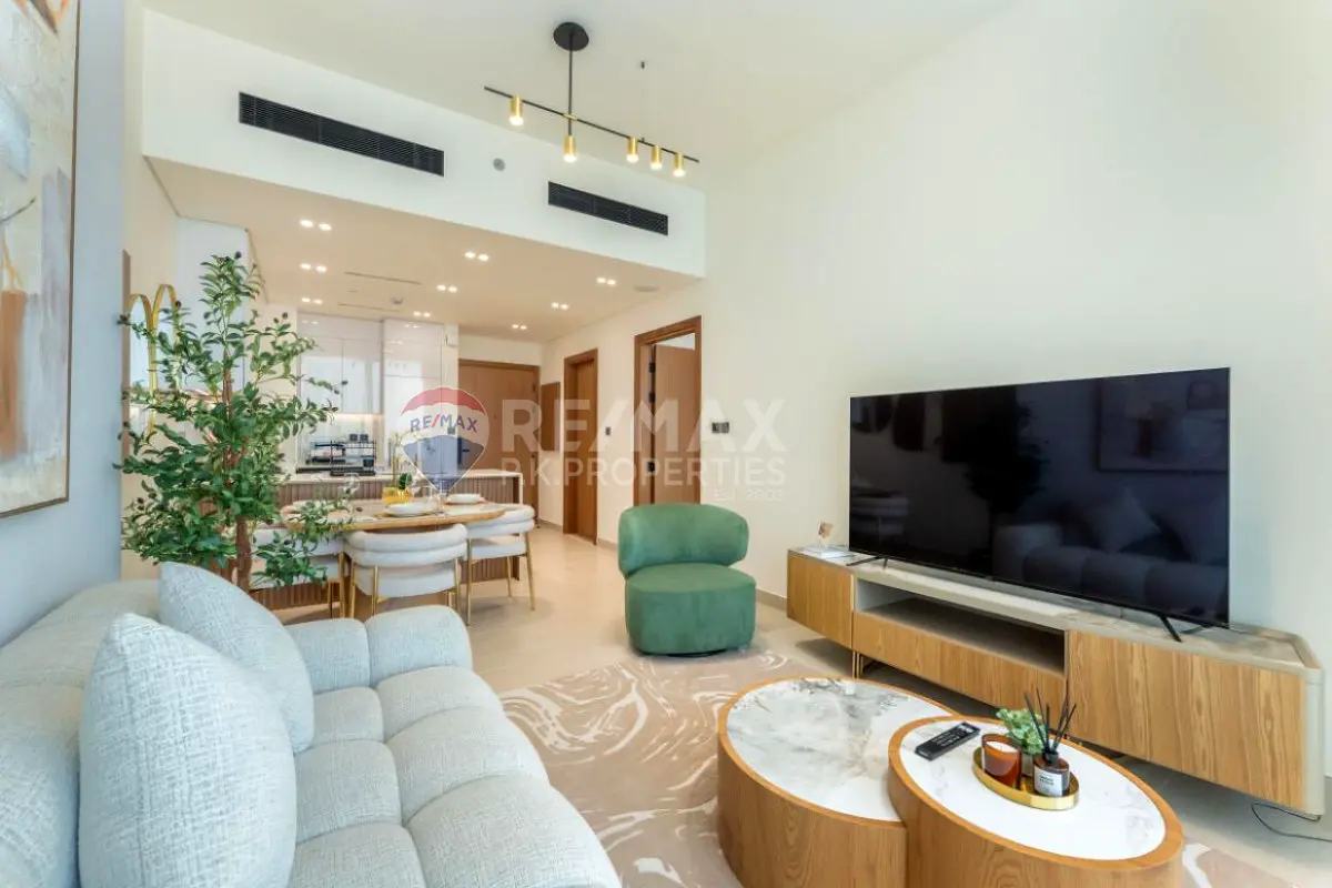 Apartment: Luxury Apartment | Prime Location | Brand New | dubizzle Dubai