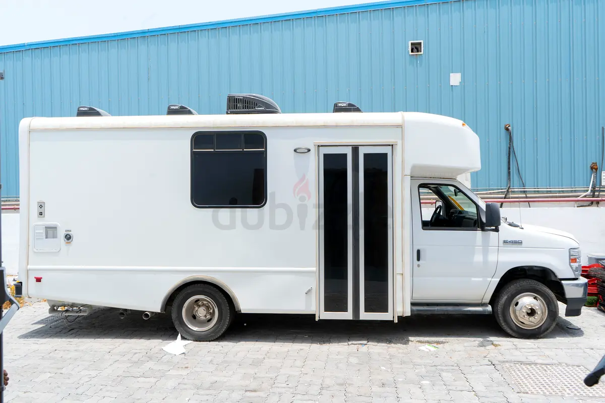 Ford E-450 Heavy Duty- Ready for Pet Grooming | Generator-Powered ...