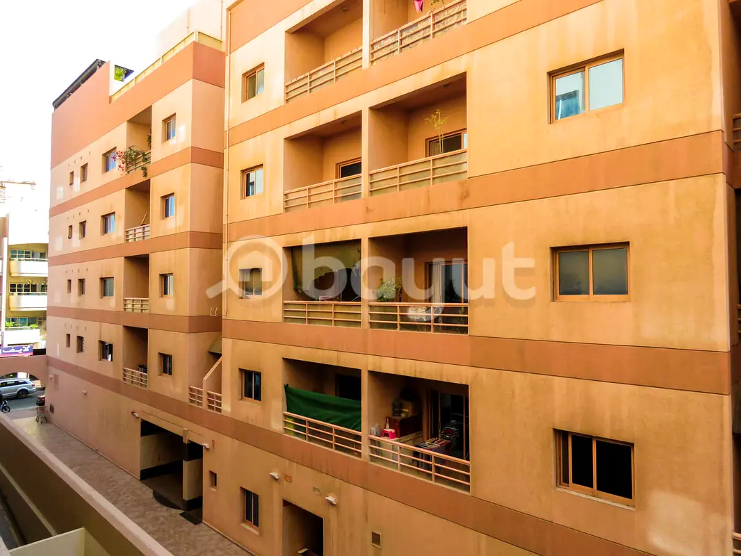 Apartment: 2 Bedroom with Maid's Room Bright and Large Apartment with ...