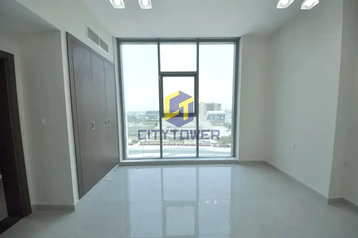 Apartment: Corner 2 BHK + Store Closed Kitchen Available for Rent Next ...