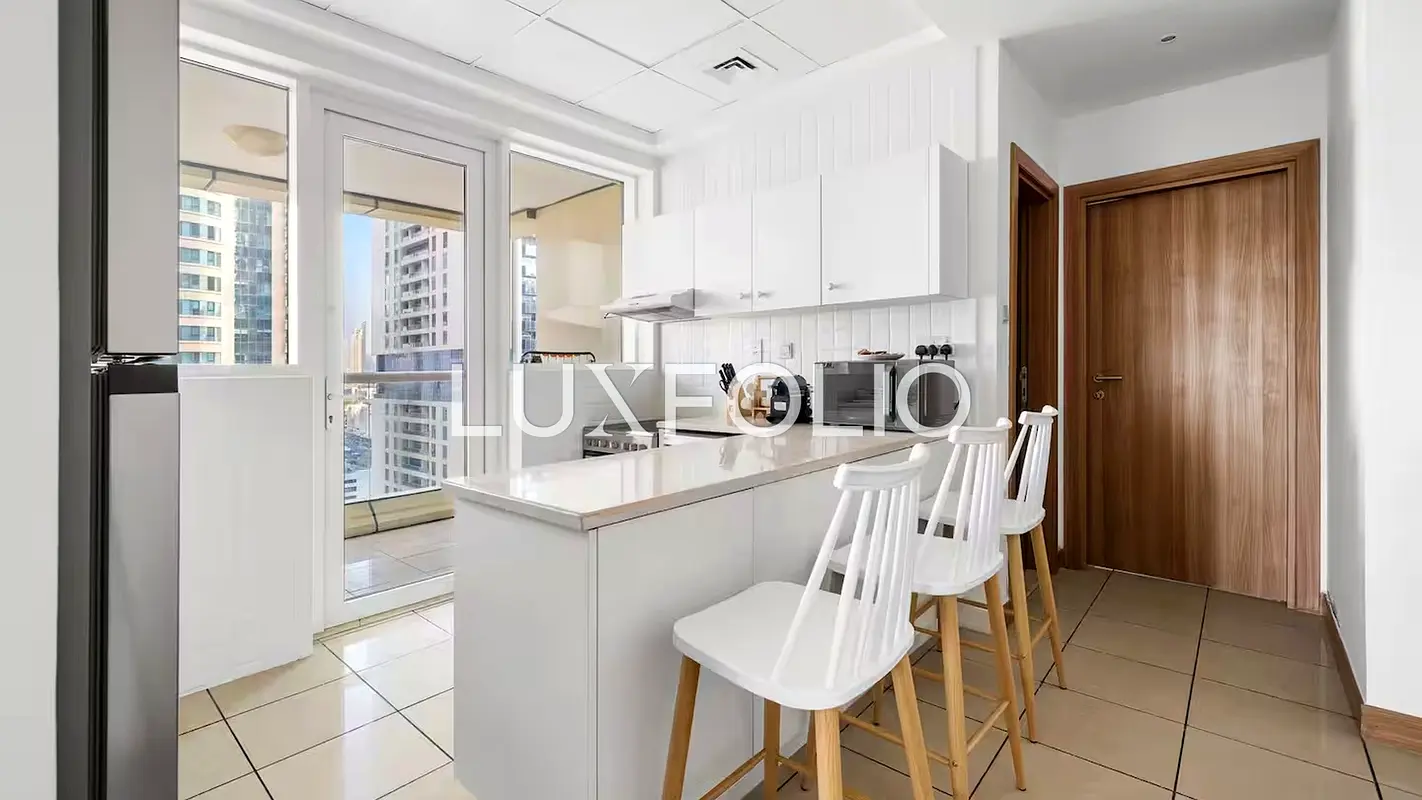 Apartment: Luxury 1BR | Stunning Marina & Skyline views | dubizzle Dubai