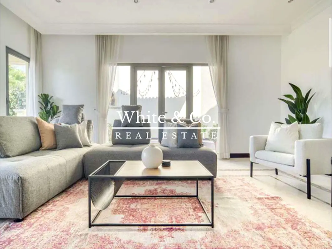 Villa: Grand Foyer | Vacant | All Bills Included | dubizzle Dubai