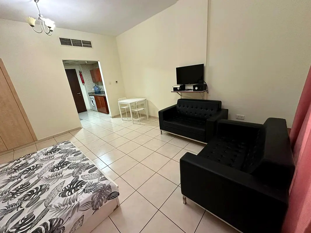 Apartment: Studio Apartment | With Balcony | Emirates Cluster ...