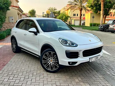 Used Porsche Cayenne With Rain-Sensing Wipers for Sale in Dubai | dubizzle