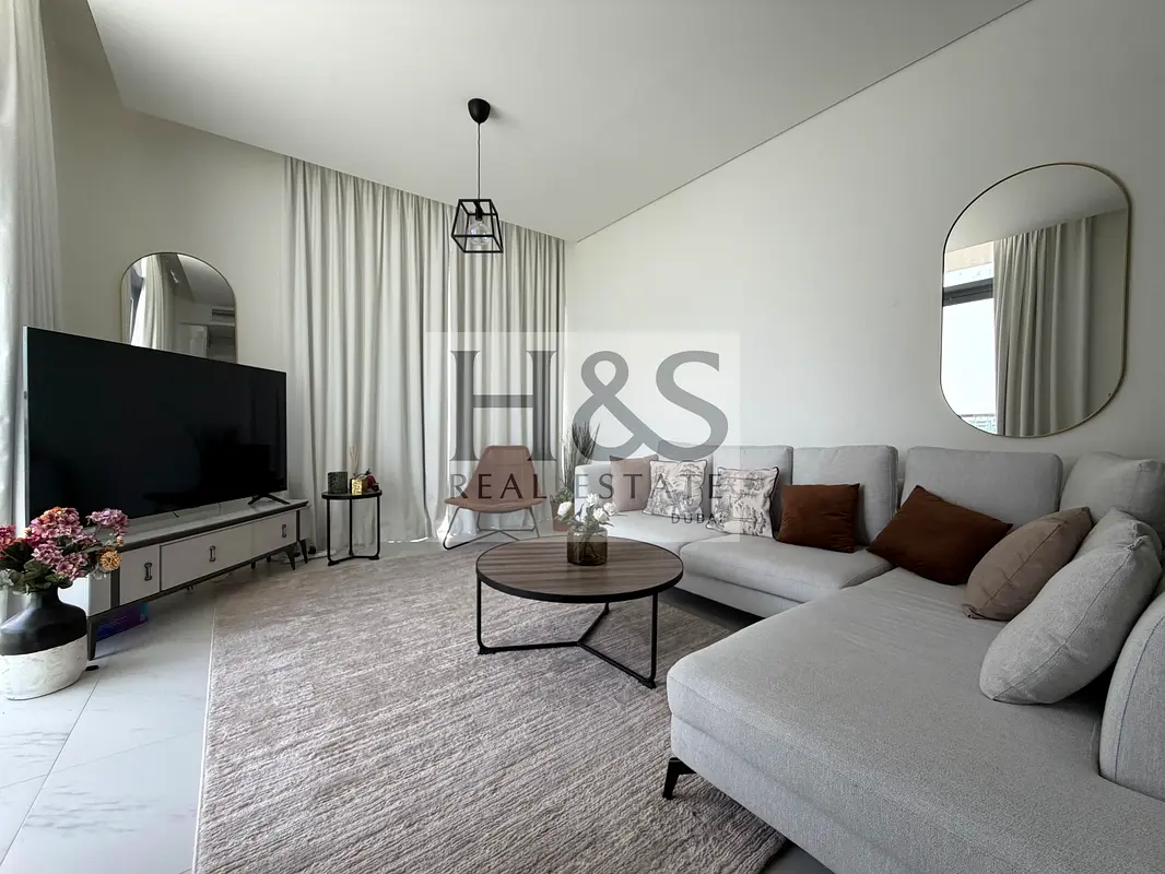Apartment: Prime location | Lagoon View | Fully Furnished | dubizzle Dubai