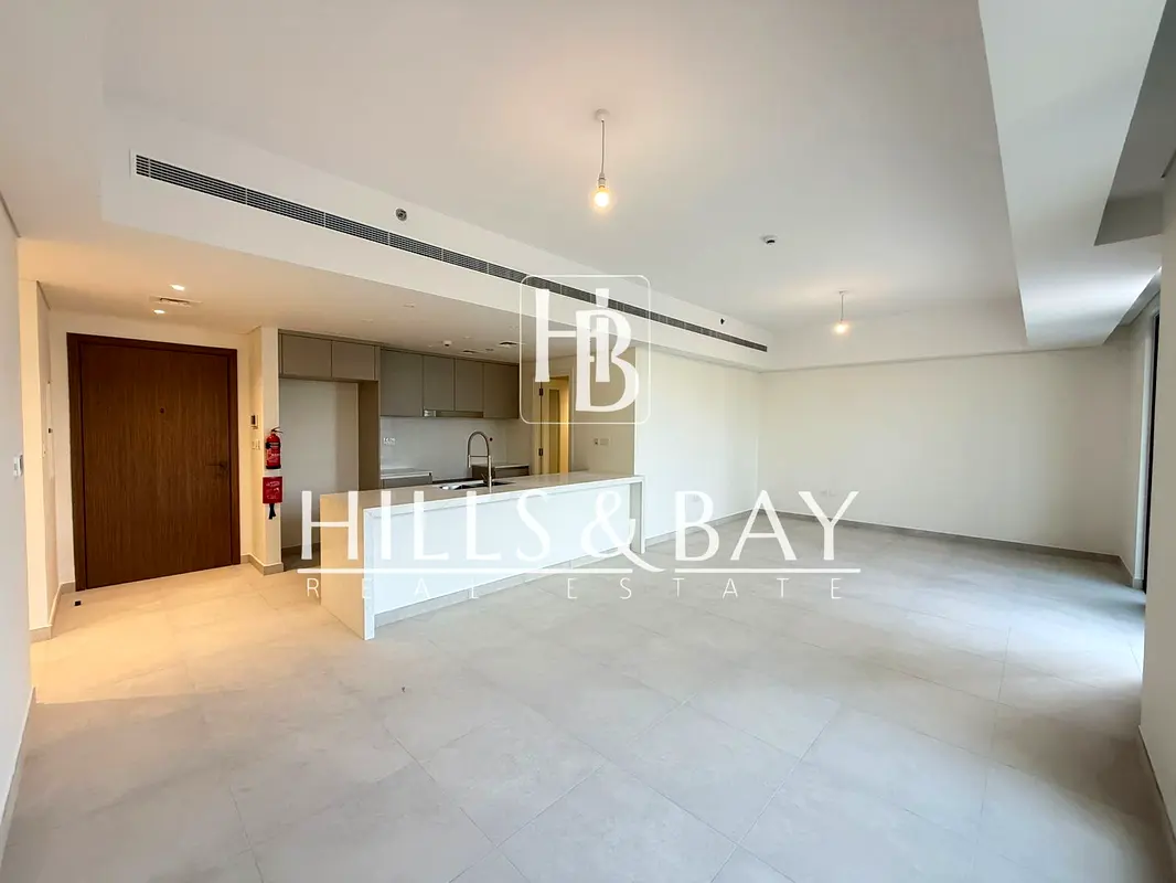 Apartment: Spacious layout Modern Finishes Bright interiors | dubizzle ...