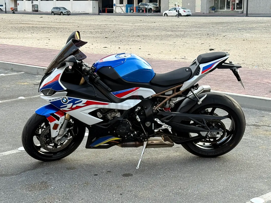 Bmw S1000rr M package | dubizzle