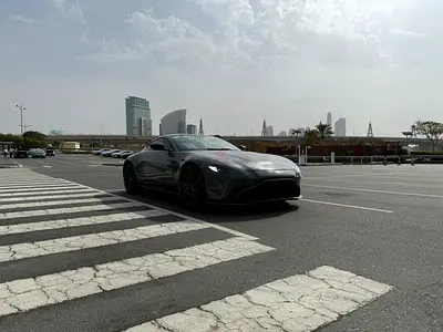 Used Aston Martin Vantage With 12V Power Outlet(s) for Sale in Dubai ...