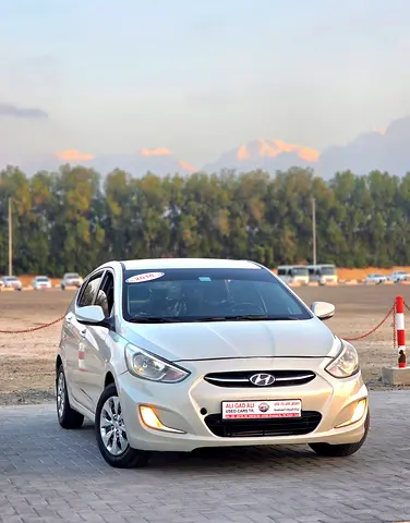 Used Hyundai Accent With Rain-Sensing Wipers for Sale in UAE | dubizzle