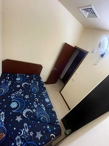 Apartment: Beautifull Small Room On Monthly rent | dubizzle Dubai