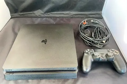 Classifieds: Ps4 slim with original control 9.00 | dubizzle Abu Dhabi