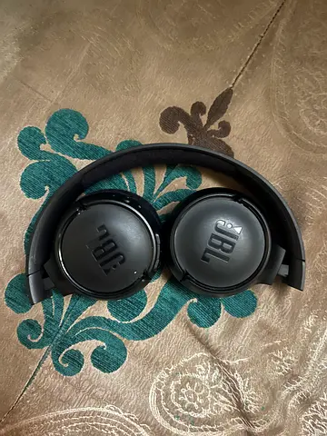 Classifieds: JBL 520BT On-Ear Headphones Good Condition | dubizzle Dubai