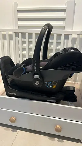 Classifieds: Maxi-Cosi infant car seat (rear-facing) - good condition ...