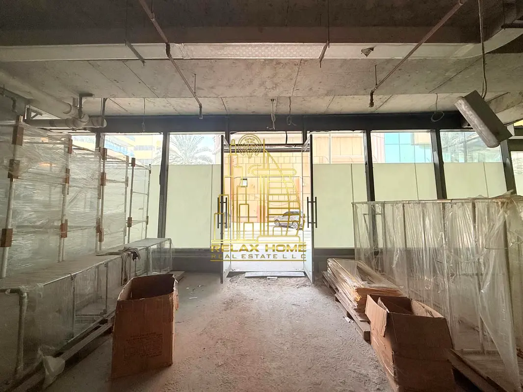 Shop: Brand New Showroom | Shell & Core | Easy Access | dubizzle Dubai