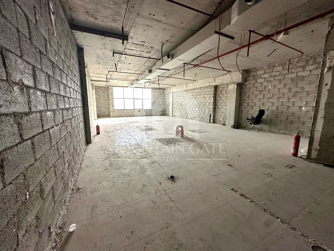 Office: shell and core│ open sunny view│ spacious | dubizzle Dubai