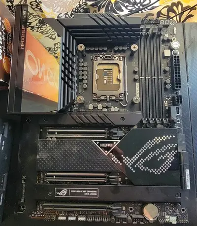 Classifieds: ASUS ROG Maximus Z690 Hero Motherboard (LGA1700 ...