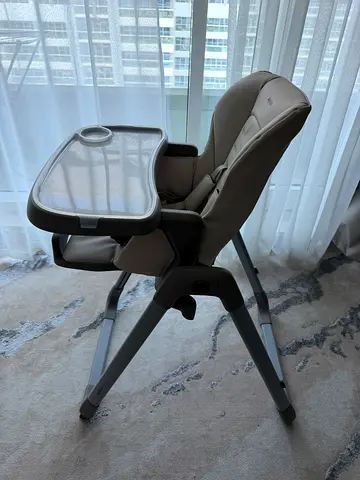 Classifieds: Modern Adjustable Baby High Chair in Excellent Condition ...