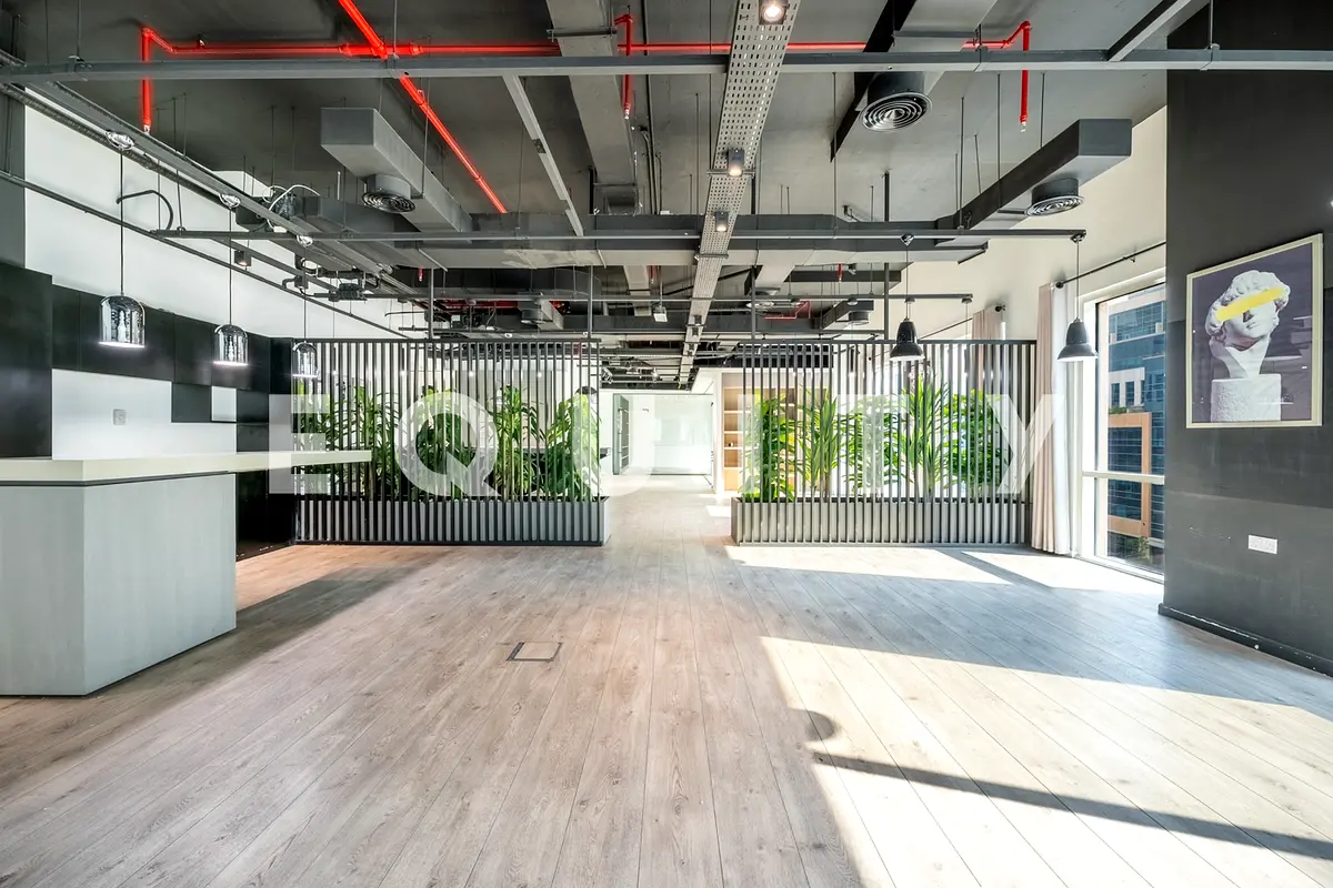 Office: Luxury | Ready To Move In | 7 Parking Spaces | dubizzle Dubai