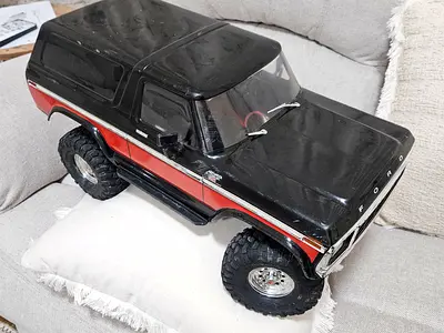 Classifieds: Traxxas TRX4 Ford branco V2 3s 1/10 | dubizzle Dubai