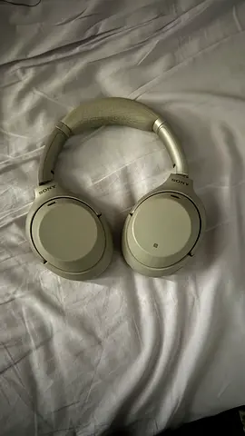 Classifieds: Sony WH-1000XM3 over-ear noise cancelling headphones ...