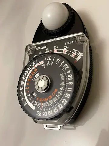 Classifieds: Sekonic L-398A Studio Deluxe III Analog Light Meter ...