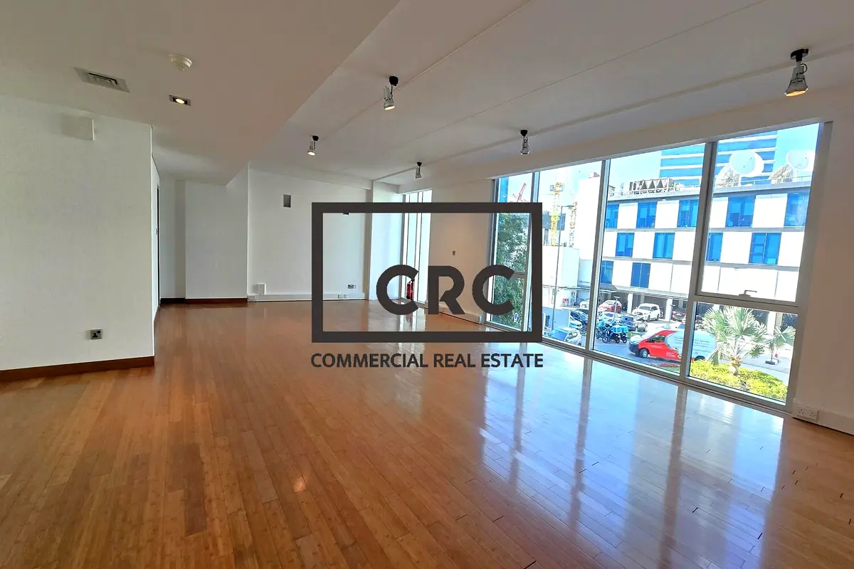 Office: High Quality | Premium Office Space | 1 Car Park | dubizzle Dubai