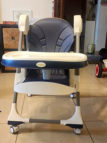 Classifieds: Used adjustable baby high chair with tray - good condition ...