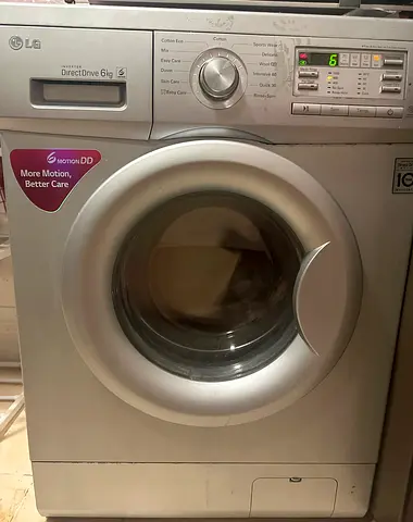 Classifieds: LG 6kg Front Load Washing Machine - Silver, Working ...