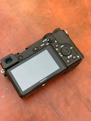 إعلانات مبوبة: Sony Mirrorless Digital Camera Body | دوبيزل أبوظبي