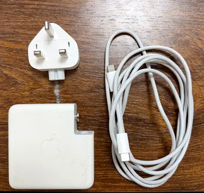 Classifieds: MACBOOK PRO TYPE-C POWER ADOPTER ORIGINAL 87 WT | dubizzle ...