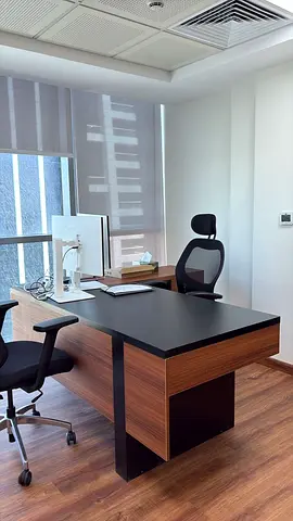 Classifieds: 2 Wooden Executive Office Desk with 4 staff working ...