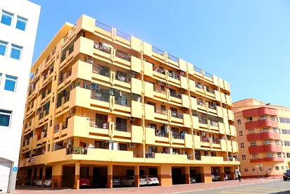 Apartment: SHARING ROOM NEAR BURJUMAN METRO | dubizzle Dubai
