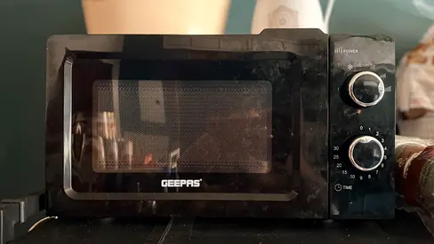 Classifieds: Geepas Countertop Microwave - Used, Works Fine | dubizzle ...