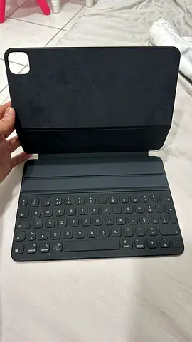 Classifieds: Apple Smart Keyboard Folio | dubizzle Sharjah