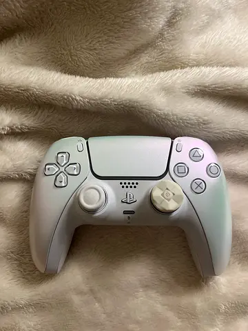 Classifieds: PS5 CONTROLLER “ PEARL CHROMA” | dubizzle Dubai