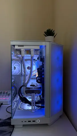 Classifieds: White custom gaming PC | dubizzle Dubai
