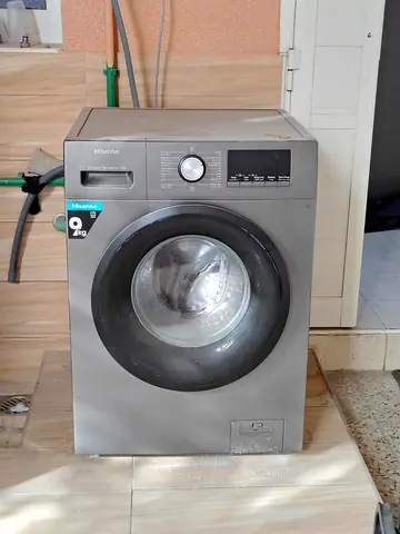 Classifieds: Hisense 9kg Front Load Washing Machine - Good Working ...