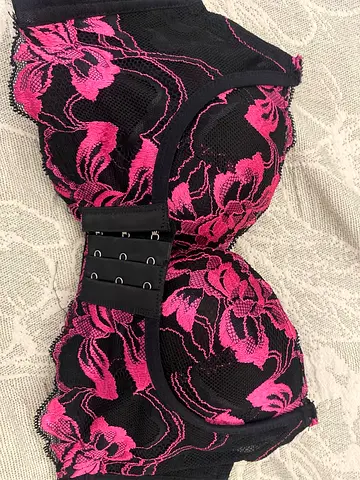 Classifieds: Black and Pink Lace Underwired Bra - used once | dubizzle ...