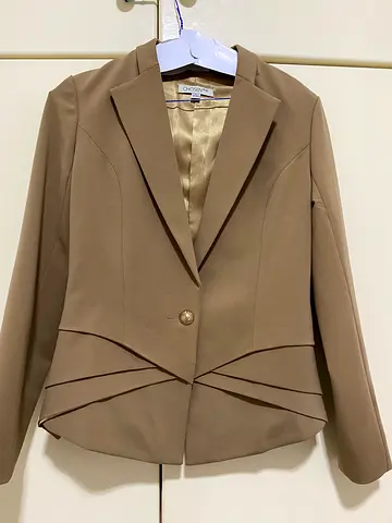 Classifieds: Suit jacket, tall in the front short from the back. Light ...