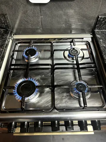 Classifieds: Used 4-Burner Stainless Steel Gas Hob with Oven Controls ...