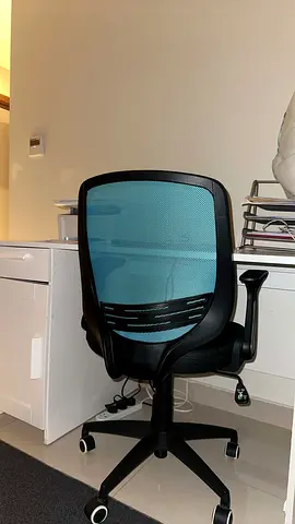 Classifieds: Desk table white / مكتب ابيض | dubizzle Sharjah