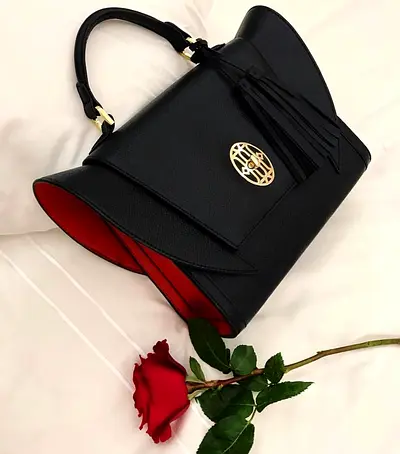 Classifieds: HANAH W handbag authentic made in UAE. Elegant Black Top ...