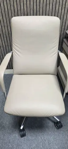 Classifieds: White Leather Office Chair with Wheels - Good Condition ...